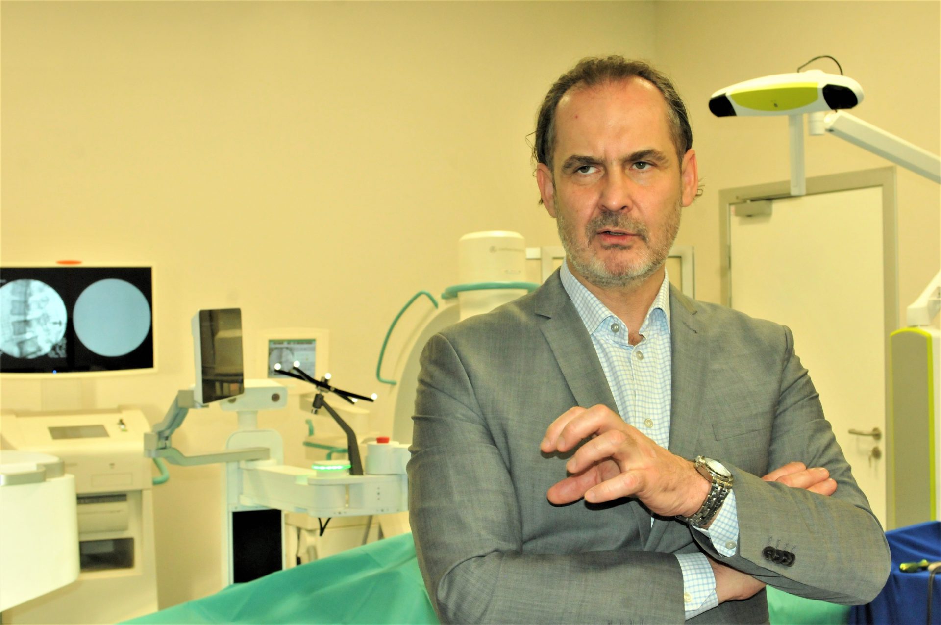 Robotyka w chirurgii kręgosłupa | ISBtech.pl