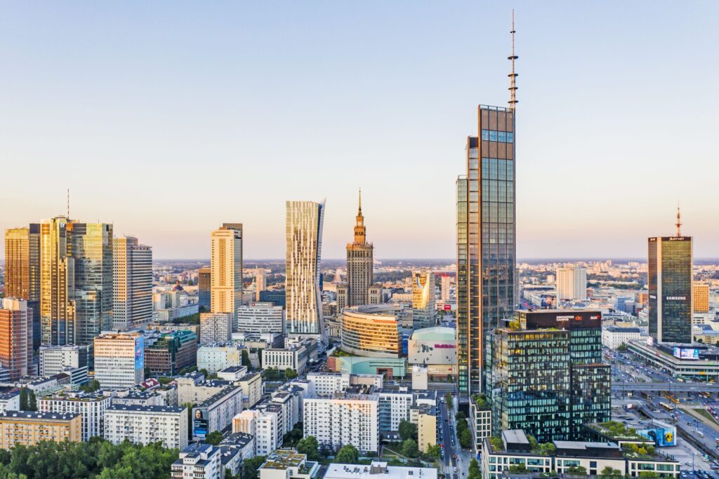 Varso Tower przeprowadzi się outsourcing IT | ISBtech.pl